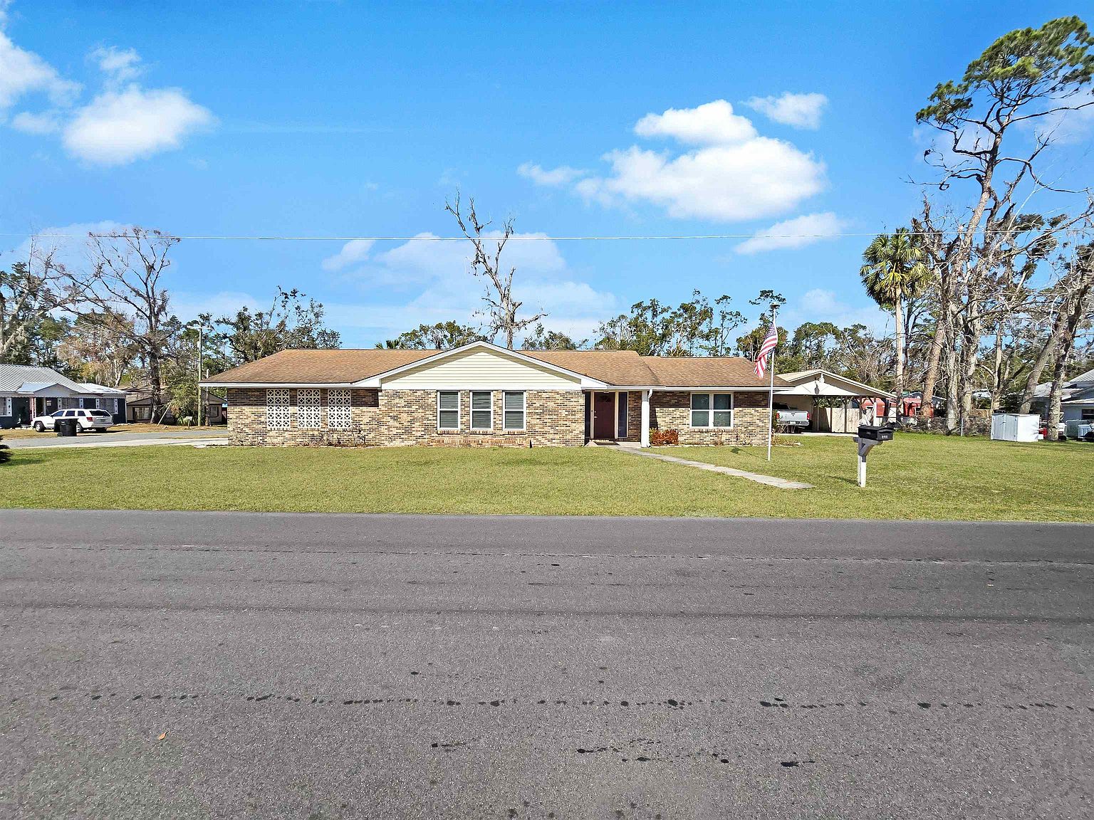 202 Florda St W, Perry, FL 32347 | MLS #381477 | Zillow