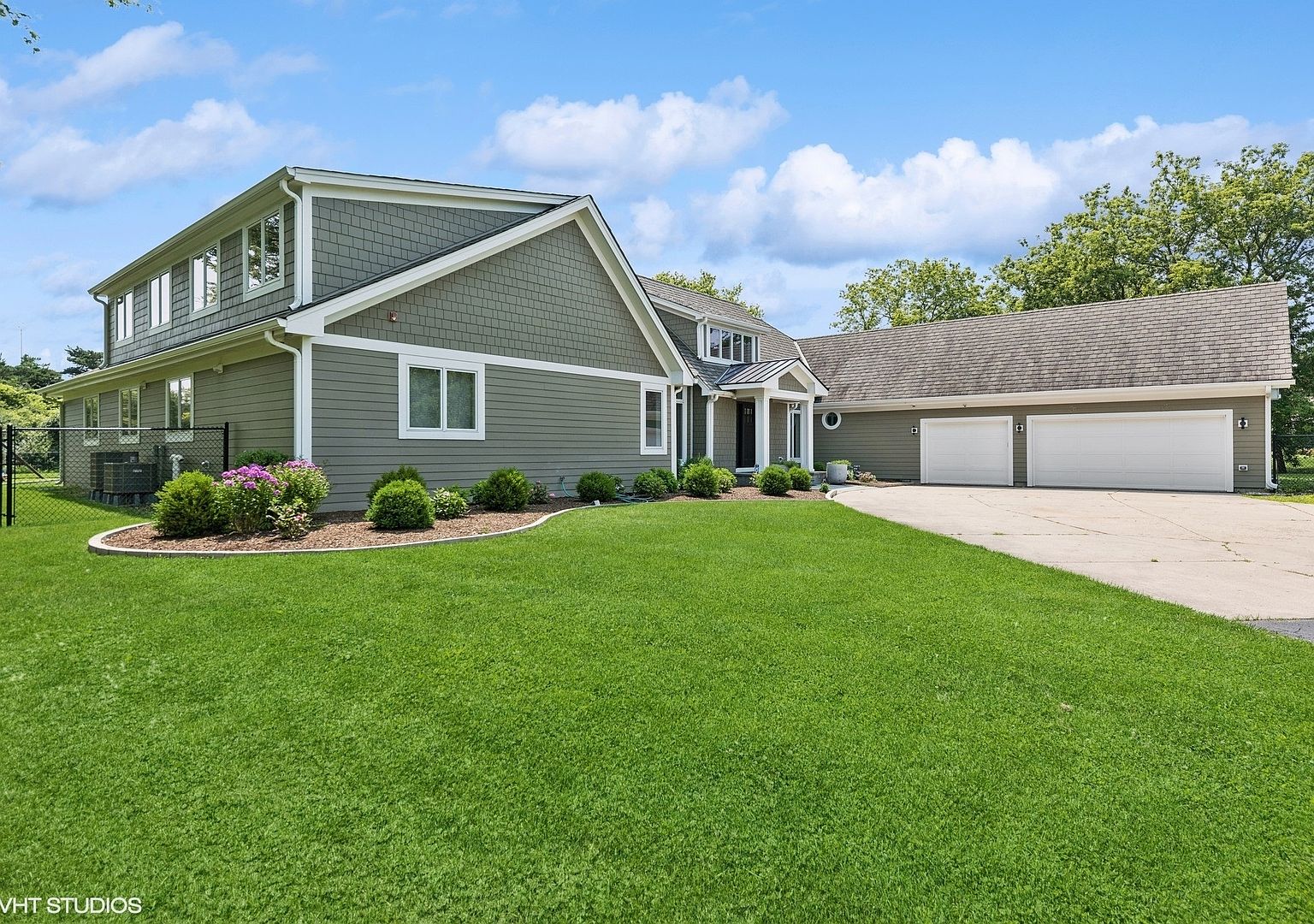 415 Fox Run Rd, Libertyville, IL 60048 | Zillow