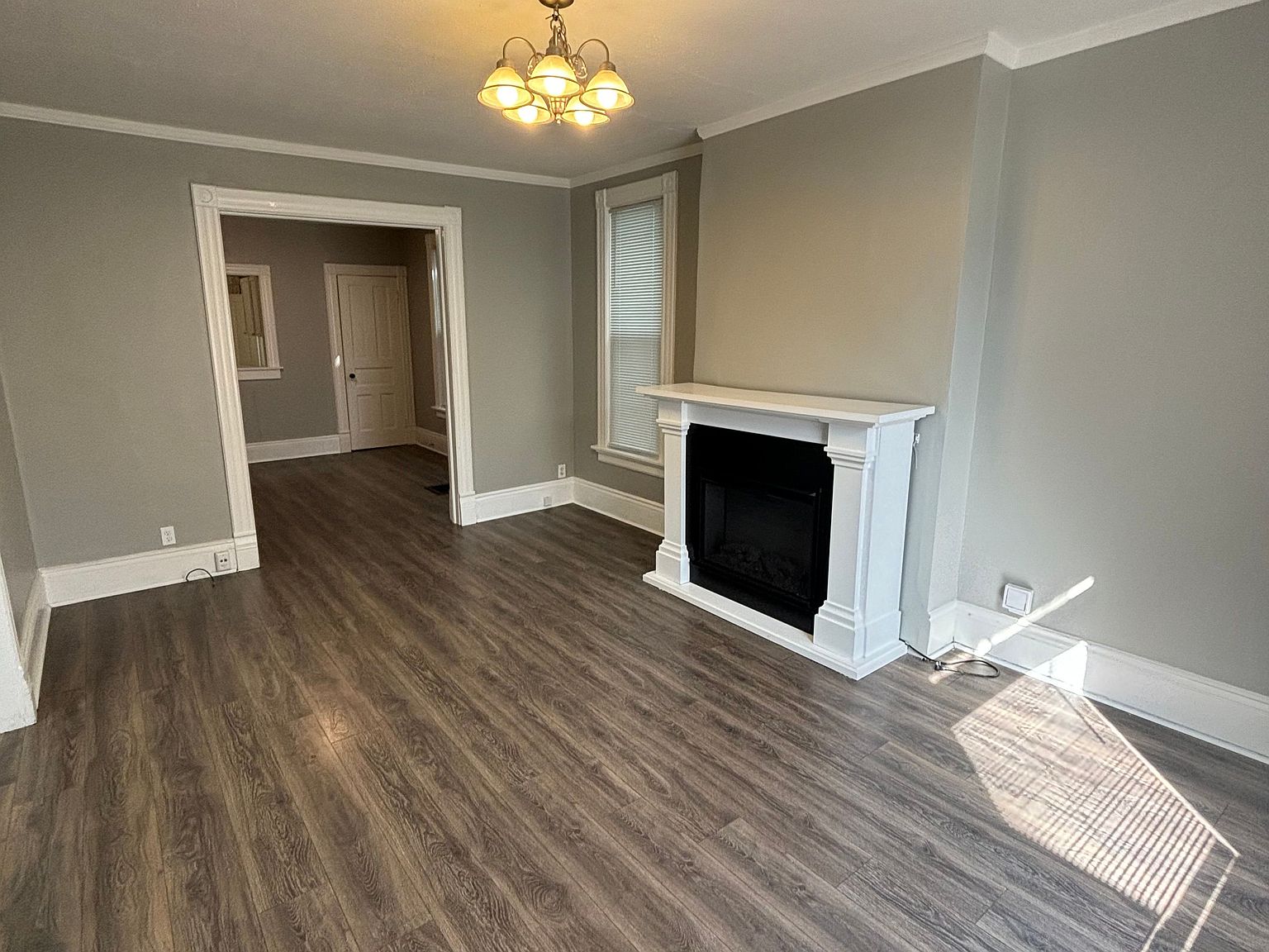 918 E Lyon St, Milwaukee, WI 53202 | Zillow