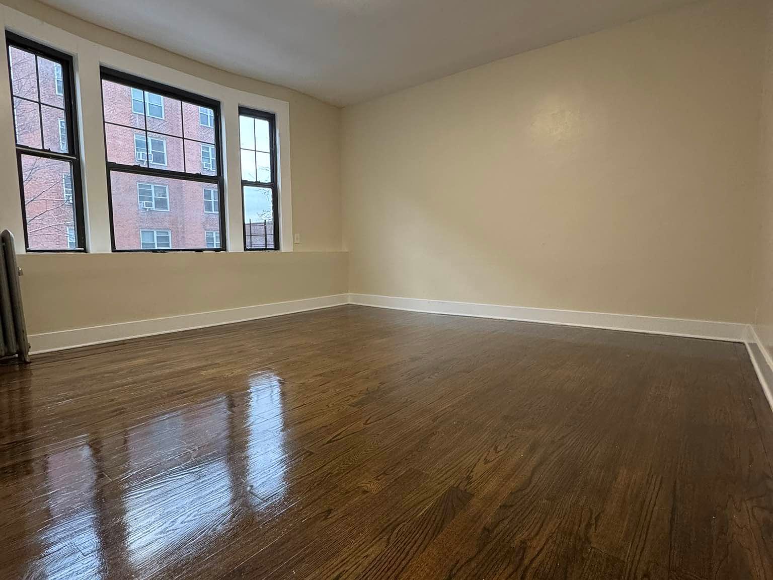 33-17 82nd St #22, Jackson Heights, NY 11372 | Zillow