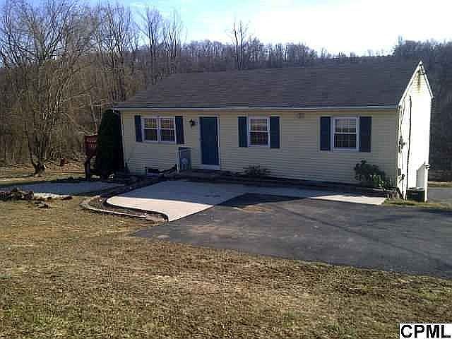 218 Peach Glen Idaville Rd, Gardners, PA 17324 | Zillow