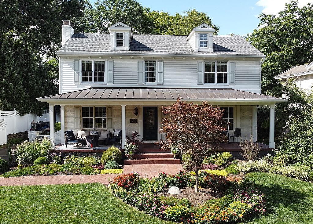 242 Elm Ave, Cincinnati, OH 45215 | Zillow