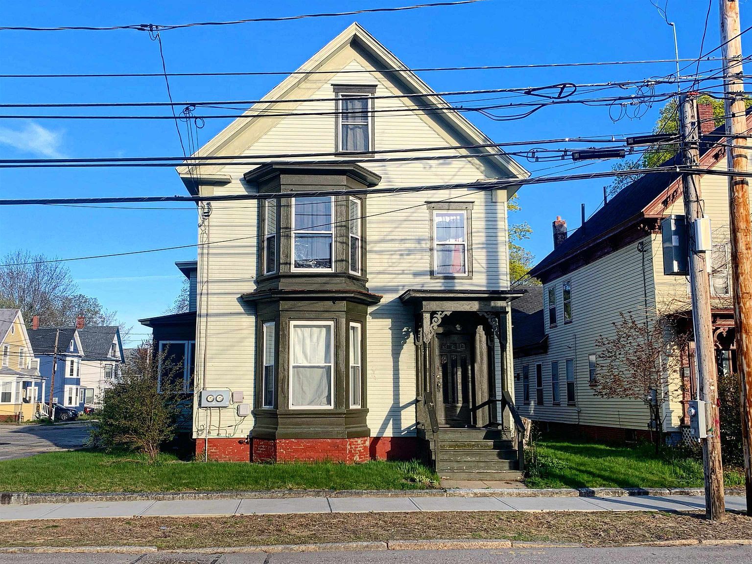 357 Portland Street, Rochester, NH 03867 | Zillow