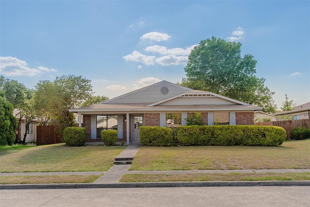 3913 Fletcher Dr, Garland, TX 75044 | Zillow