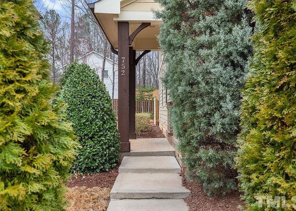 752 Wickham Ridge Rd, Apex, NC 27539 | Zillow