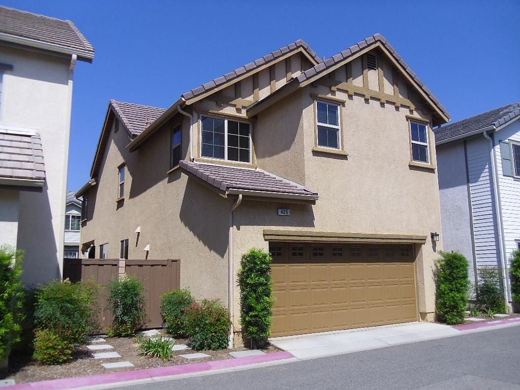 425 Merced Ct, Corona, CA 92878 | Zillow