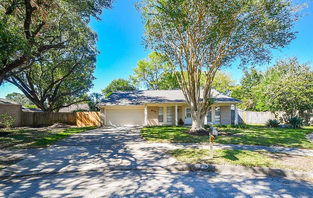 819 Walbrook Dr, Houston, TX 77062 | Zillow