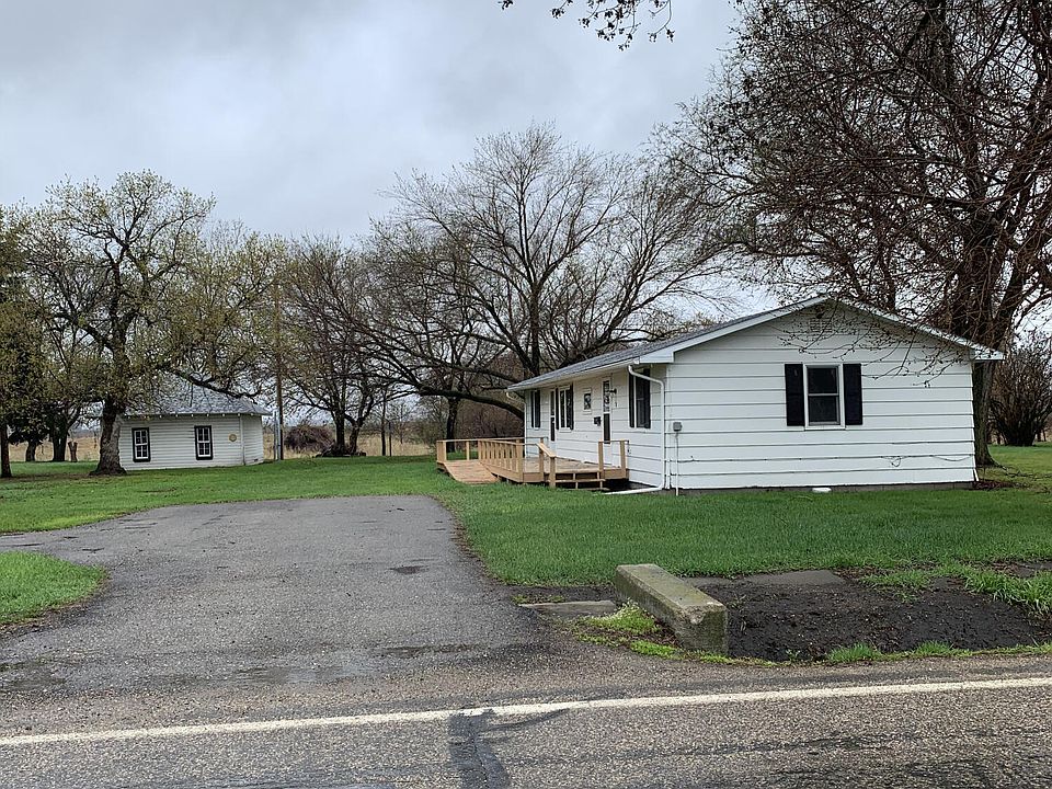 18 Western Ave, Gilby, ND 58235 | Zillow