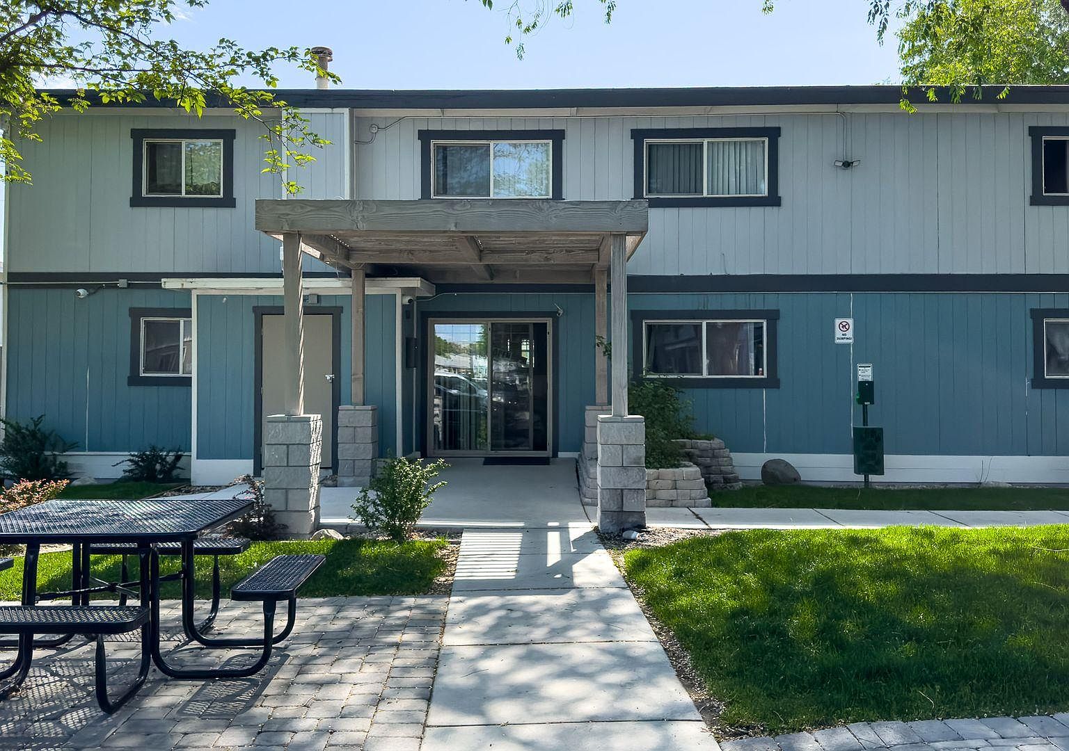 4175 Neil Rd # 2 br / 1.0 ba, $1395, Reno, NV 89502 | Zillow