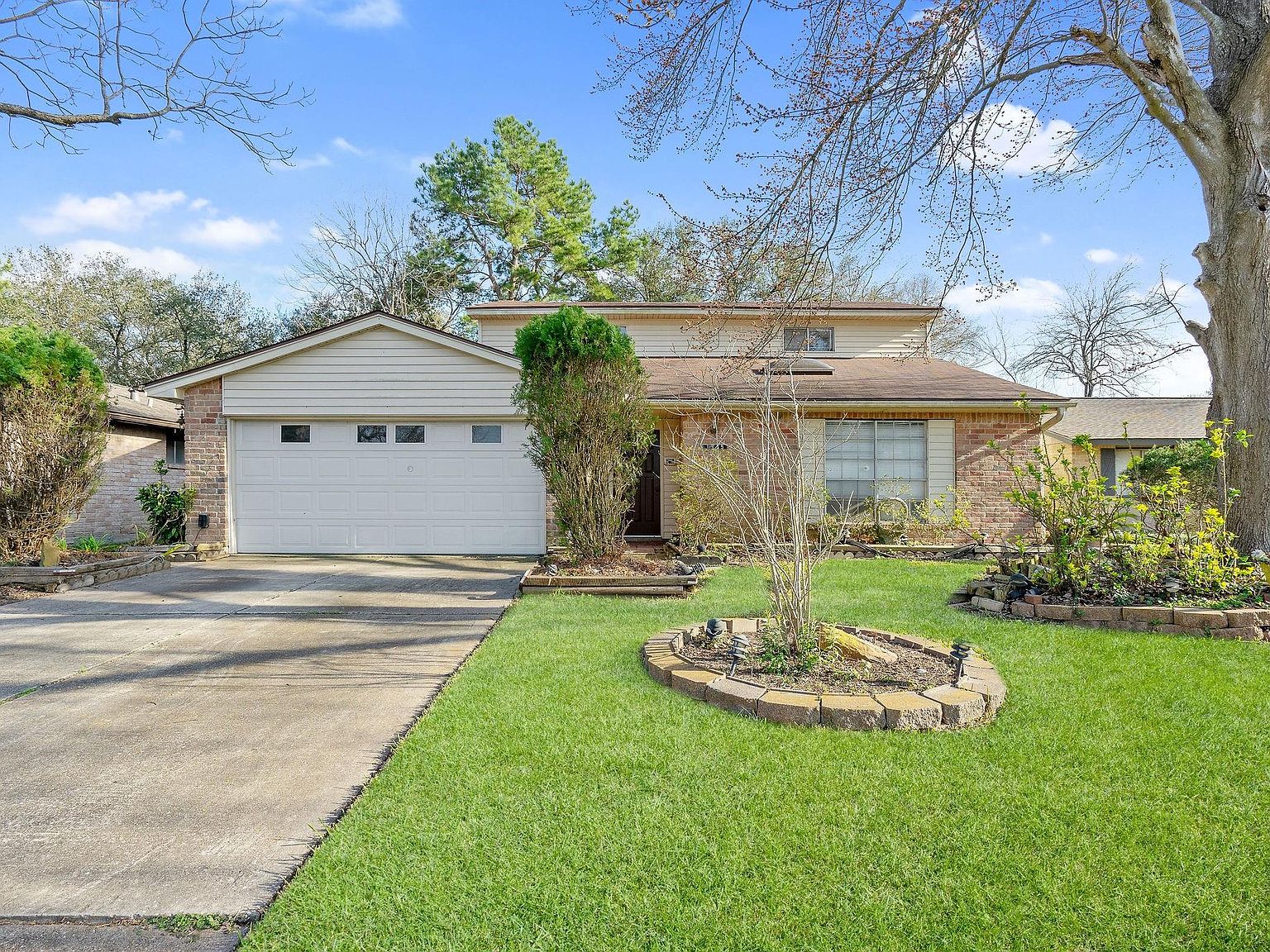 1935 Delphi Ln, Houston, TX 77067 | Zillow