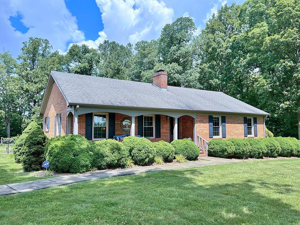 6693 Highway 49, Buffalo Junction, VA 24529 | Zillow