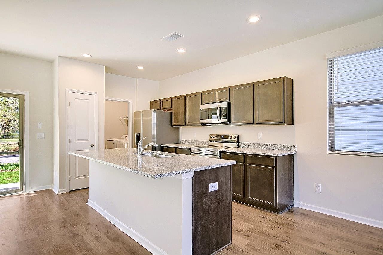 1043 Berry Patch Way, Summerville, SC 29485 | MLS #23020310 | Zillow