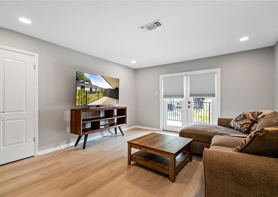 3655 Old Shell Rd Mobile AL | Zillow