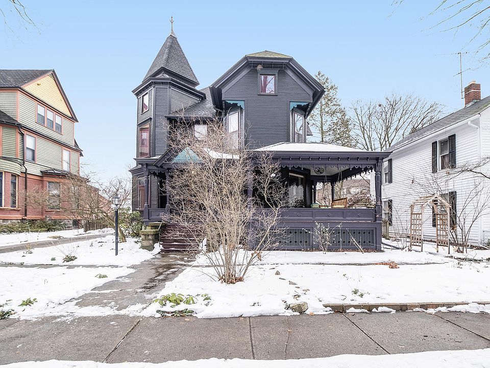 418 Stuart Ave, Kalamazoo, MI 49007 | Zillow