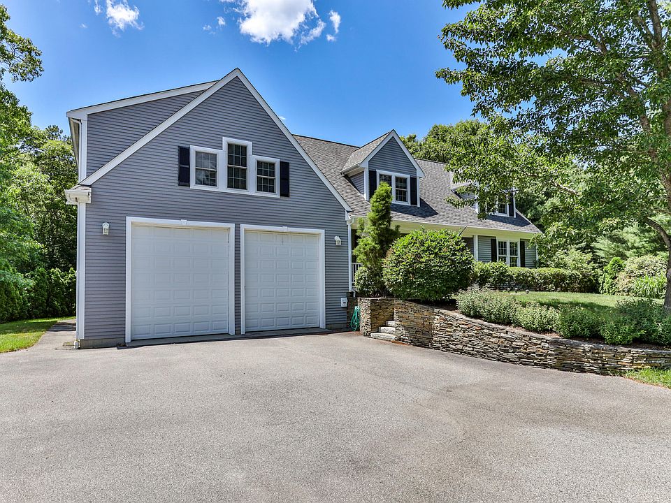 12 Maple Street, Mashpee, MA 02649 | Zillow