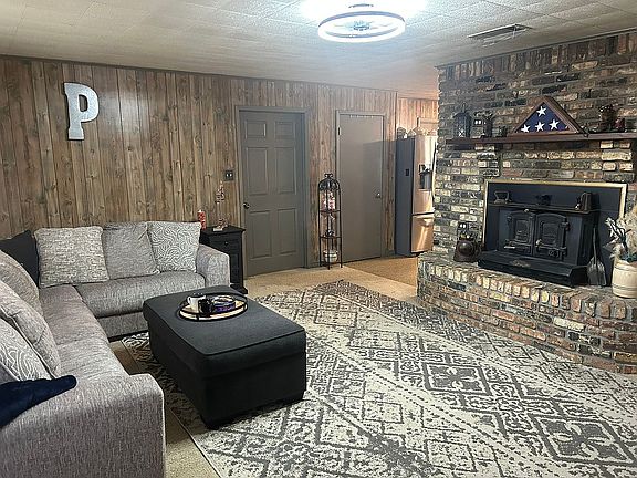 711 S Temple Ave, Pineland, TX 75968 | Zillow