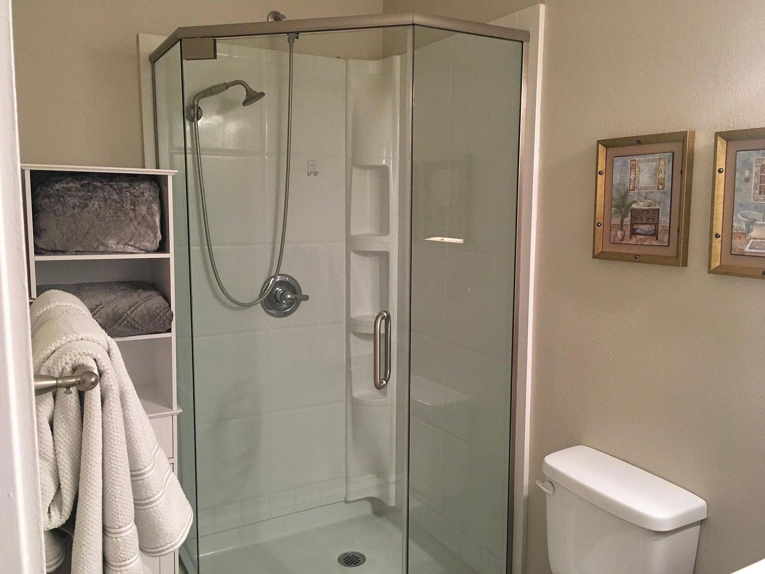 14392 Four Winds Rd #C, Riverside, CA 92503 | Zillow