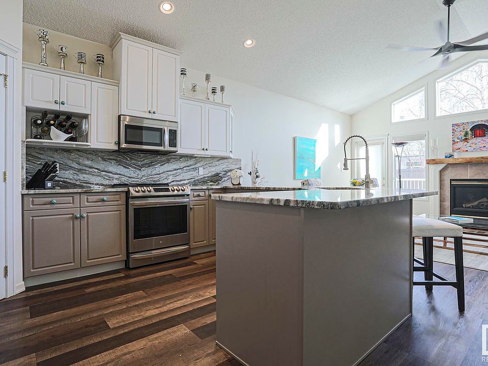 577 Butterworth Way NW Edmonton AB | Zillow
