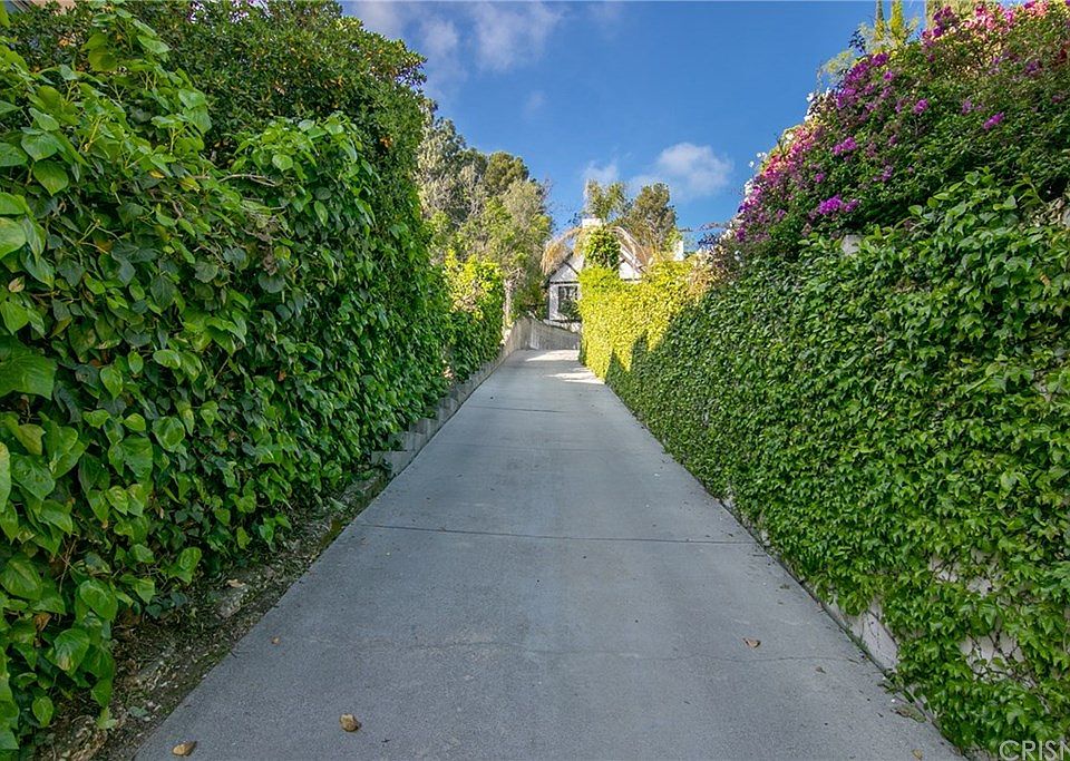 5237 San Feliciano Dr Woodland Hills CA | Zillow