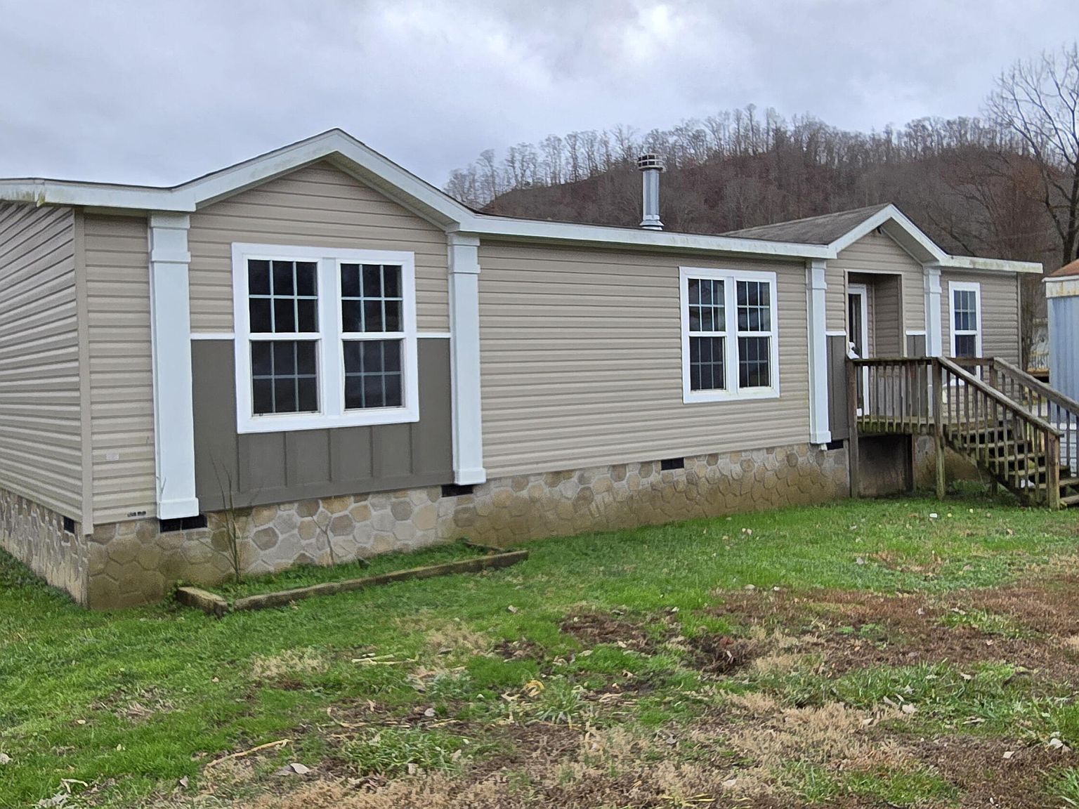 55 Blanton Ave, Wallins Creek, KY 40873 | Zillow