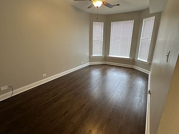 537 E 46th Pl #1, Chicago, IL 60653 | Zillow