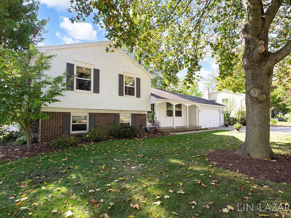 6924 Rix St SE, Ada, MI 49301 | Zillow