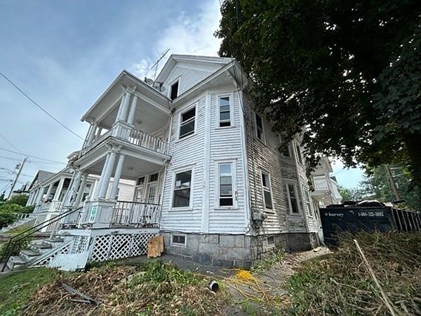 92-94 Bellevue St, Lowell, MA 01851 | Zillow
