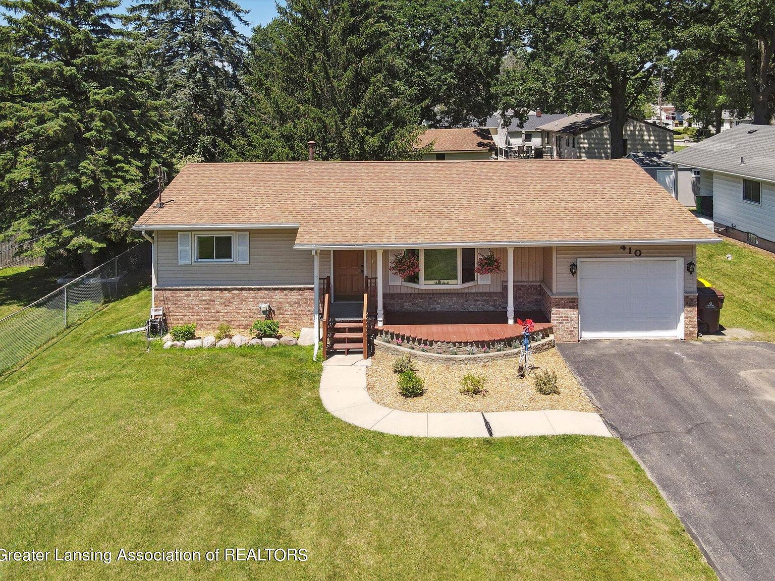 410 W Madison St, Dewitt, MI 48820 | Zillow
