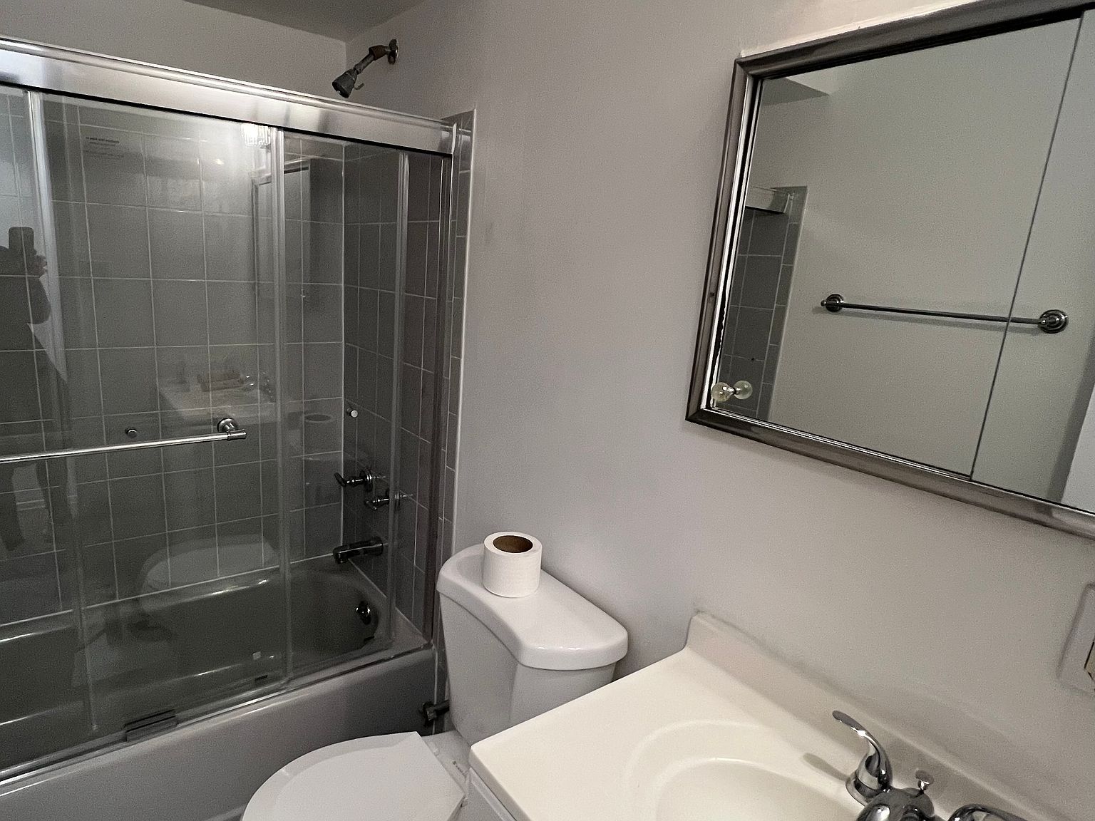 21353 35th Ave FLOOR 3, Bayside, NY 11361 | Zillow