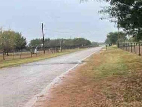1168 County Road 4600, Dilley, TX 78017 | MLS #7176444 | Zillow