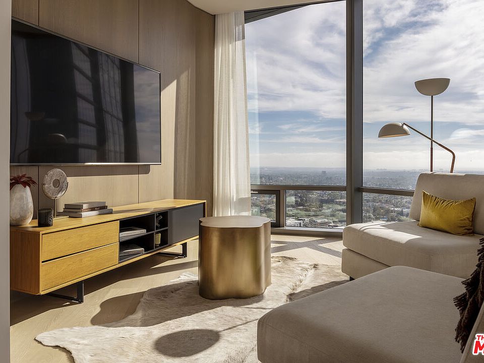 211 Elm Ct #36B, Los Angeles, CA 90067 | MLS #24-391299 | Zillow
