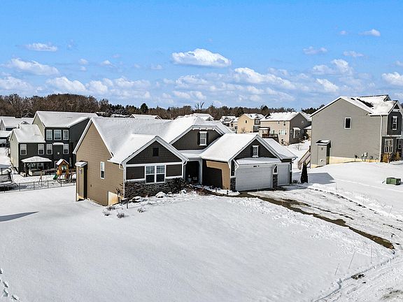 8503 Snowy Plover Rd SE, Caledonia, MI 49316 | Zillow