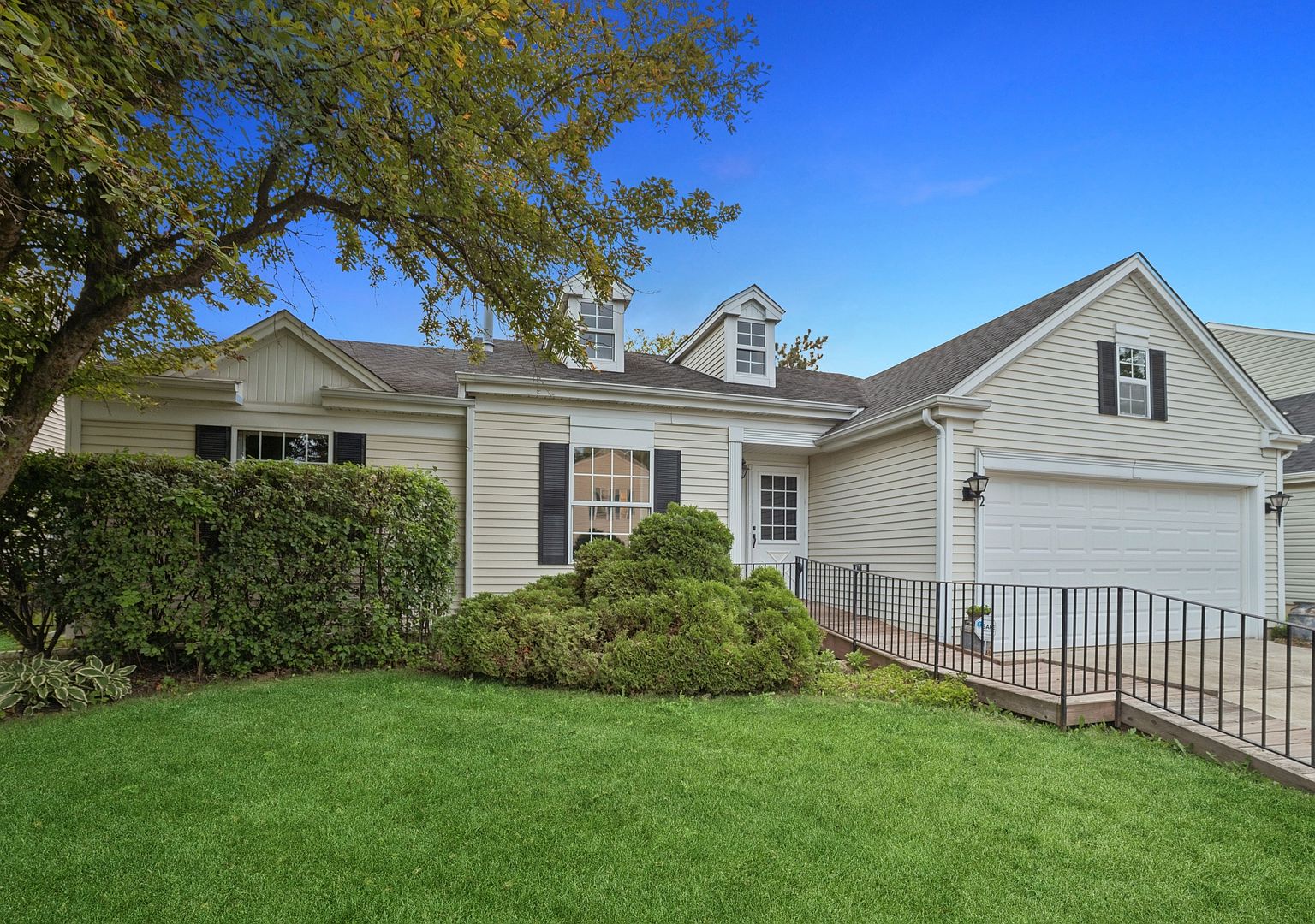 52 McKinley Ln, Streamwood, IL 60107 | Zillow