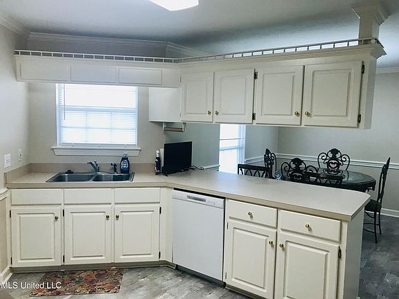 319 Mallory Dr, Jackson, MS 39272 | Zillow