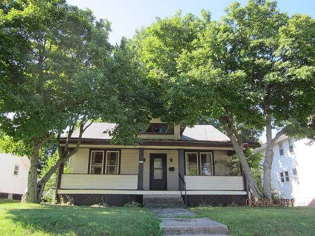 1615 W 15th St, Anderson, IN 46016 | Zillow