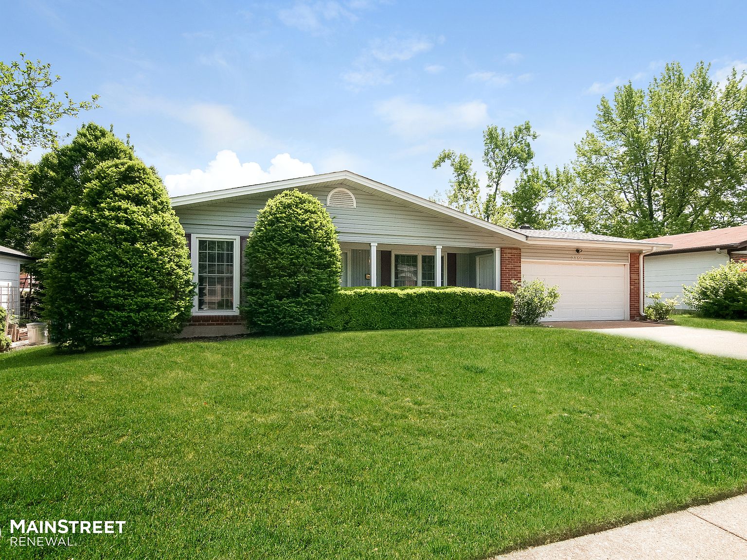 2050 N Downs Dr, Florissant, MO 63033 | Zillow