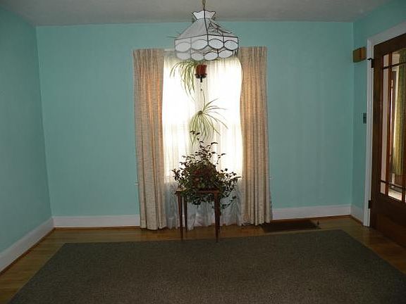 41 Hayes St, Binghamton, NY 13903 | Zillow