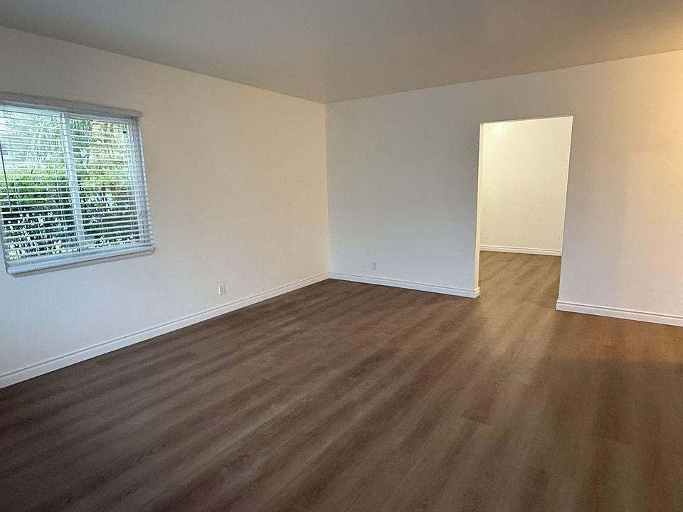 104 N Alameda Ave Azusa CA | Zillow