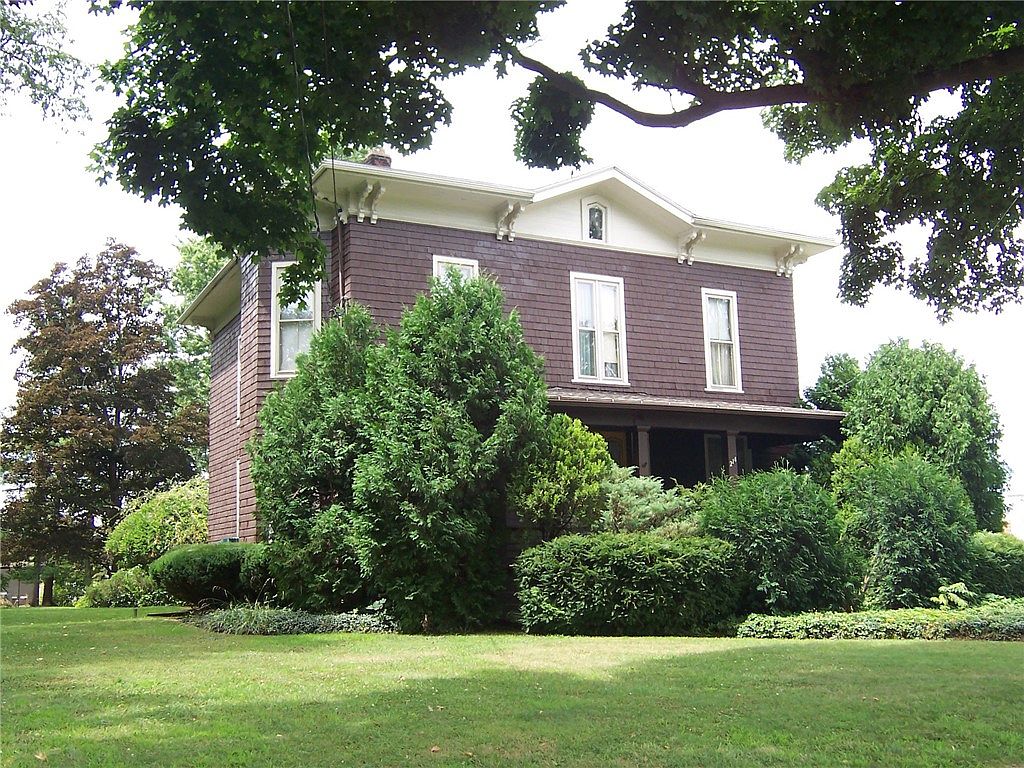 214 S Clinton St, Albion, NY 14411 | Zillow