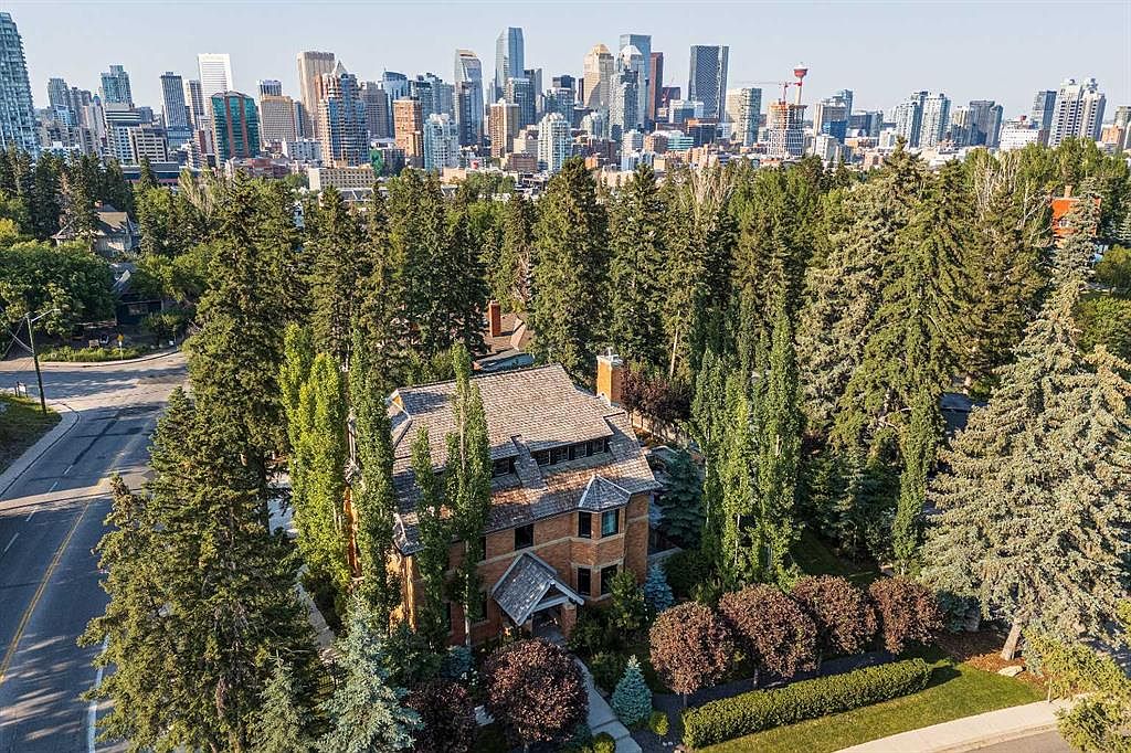 930 S Prospect Ave SW, Calgary, AB T2T 0W5 | MLS #A2199135 | Zillow