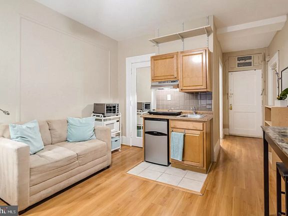 1324 Locust St, Philadelphia, PA 19107 | Zillow