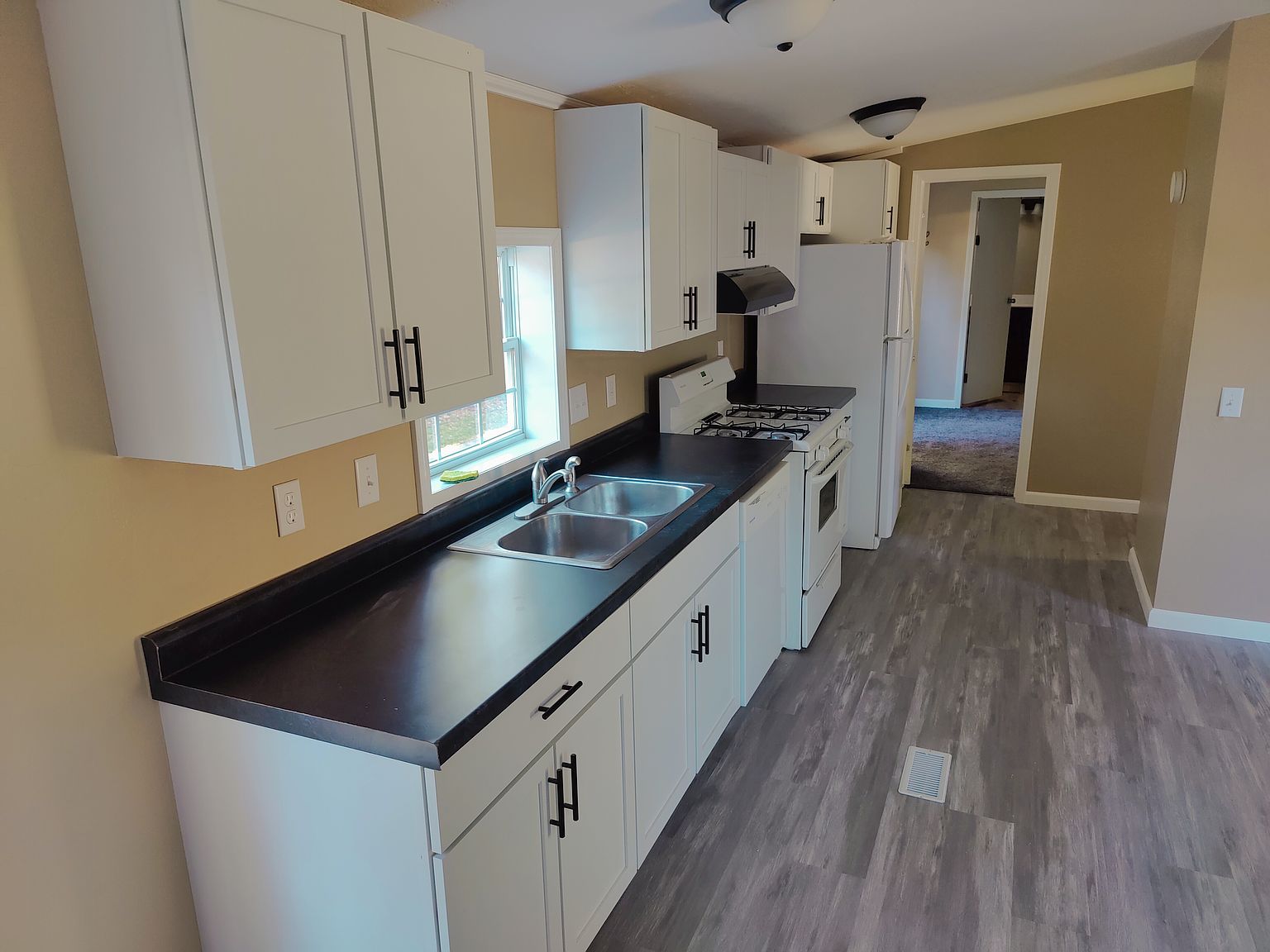 723 N Main St #95, Loami, IL 62661 | Zillow