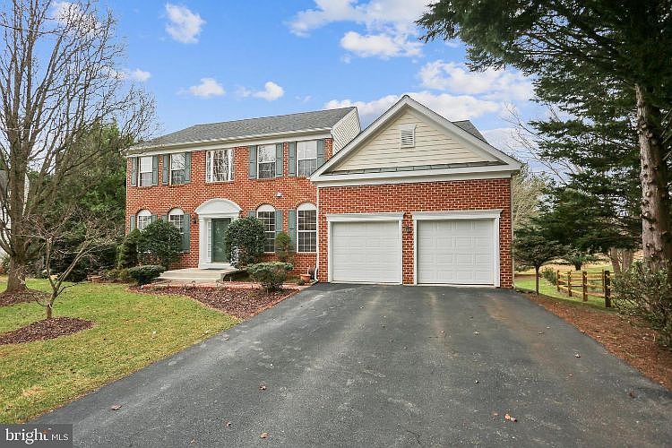 8203 Stringfellow Pl, Montgomery Village, MD 20886 | Zillow