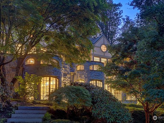 11233 Whitcomb Place, Woodway, WA 98020 | MLS #2299826 | Zillow