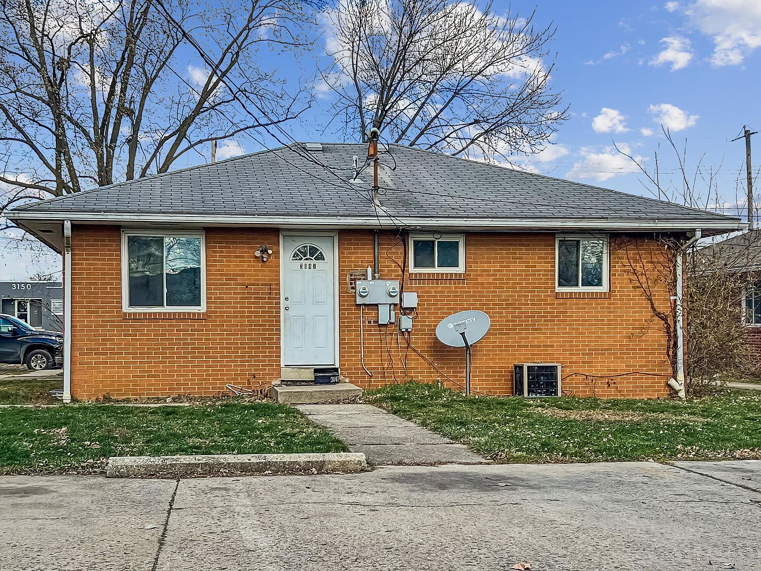 3145-3147 Valleyview Dr, Columbus, OH 43204 | MLS #224042558 | Zillow