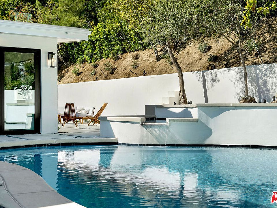 2600 Zorada Dr, Los Angeles, CA 90046 | MLS #22-212433 | Zillow