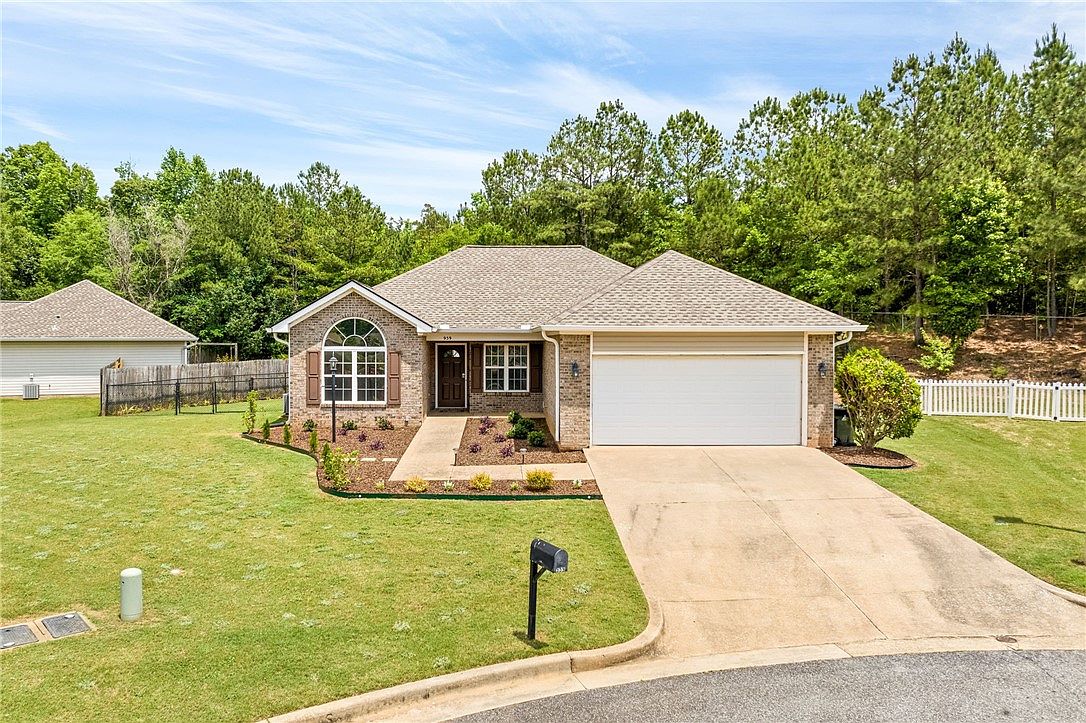 959 Pebble Ct, Auburn, AL 36830 | Zillow