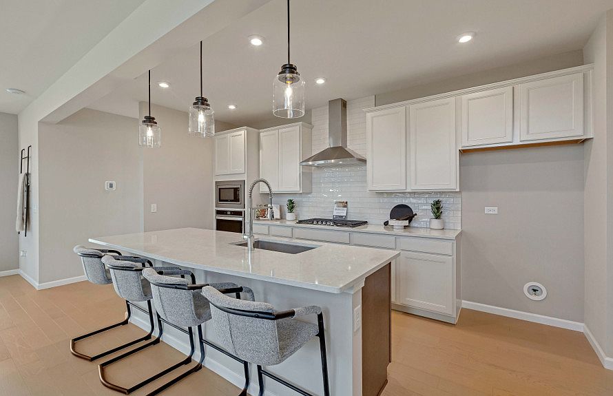 Villas of Fair Oaks by Pulte Homes in Carol Stream IL | Zillow