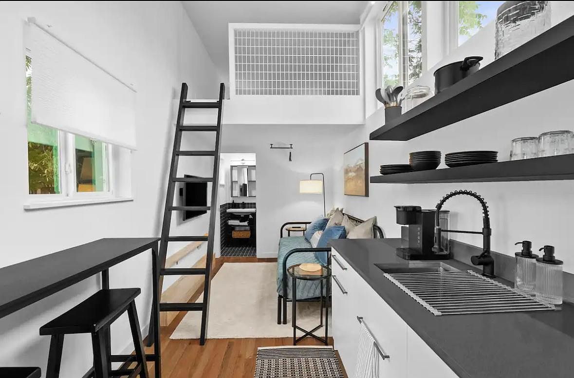 2213 Santa Rita St #2, Austin, TX 78702 | Zillow