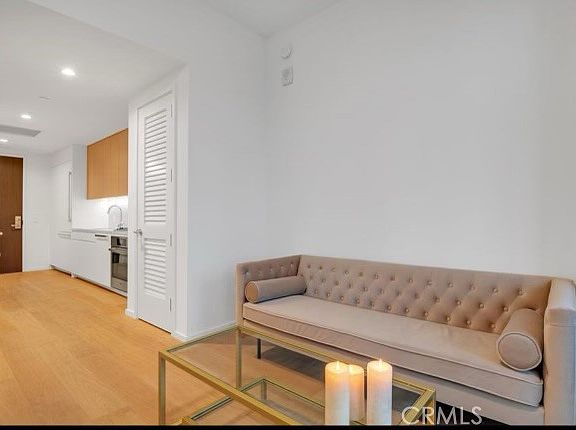 877 S Francisco St #1921, Los Angeles, CA 90017 | MLS #SR24103112 | Zillow